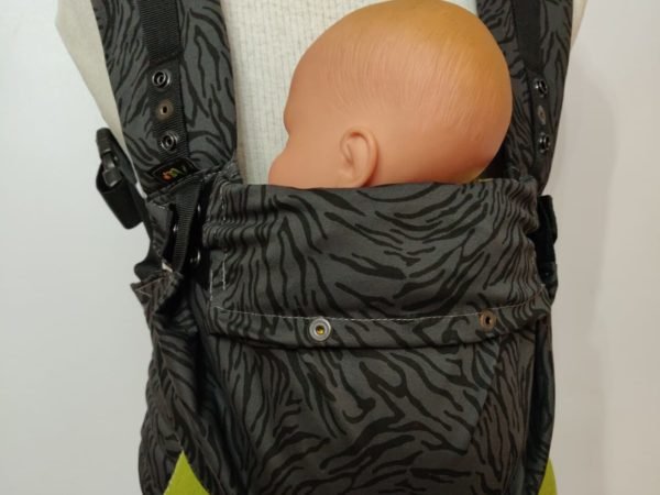 Topa-top: babywearing around the world